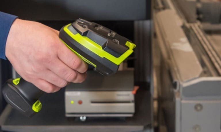 Battery charging cabinet for barcode scanners | proLogistik